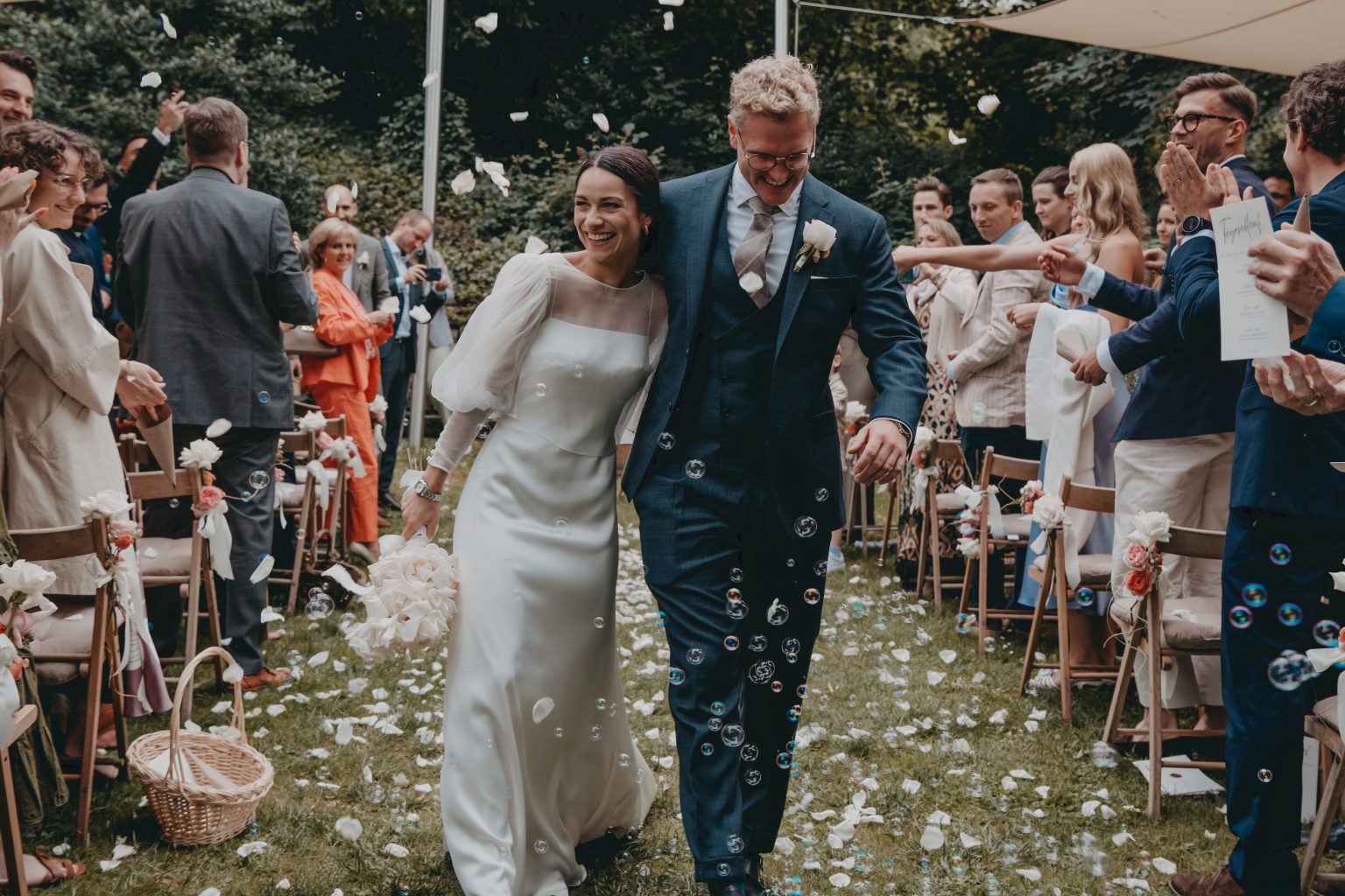 Elas Bräute: Moderne Brautmode und Hochzeitskleider in Mainz